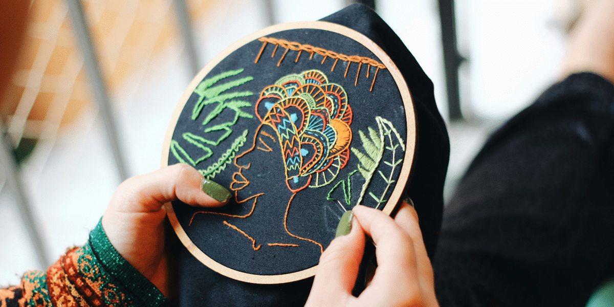 Benefits of Using Embroidery to Personalize Gift Ideas